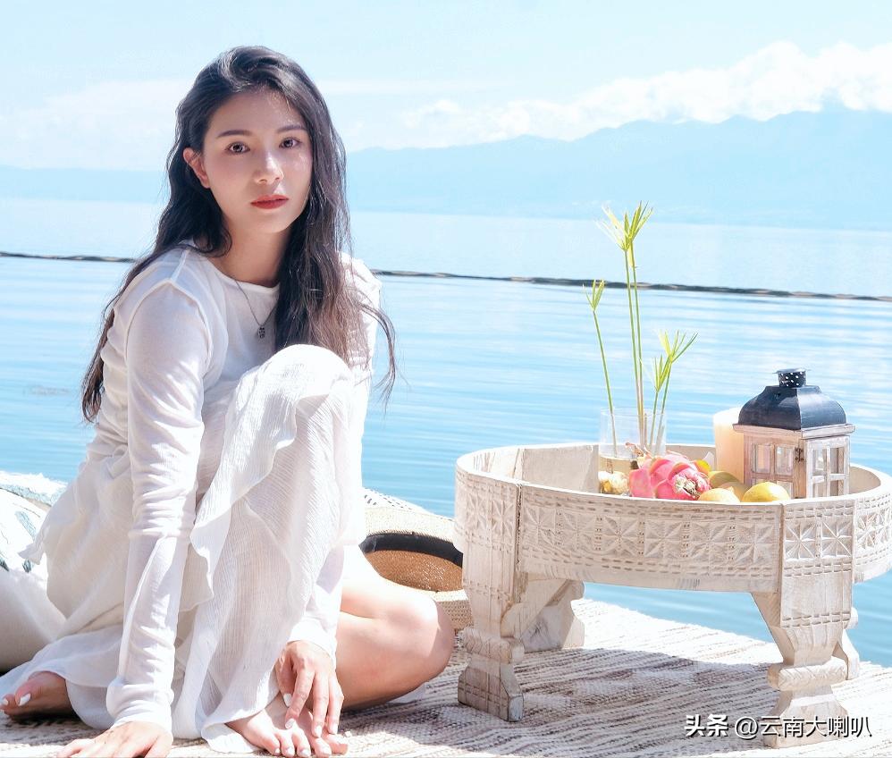 Olympic champion He Zi, Qin Kai and his wife went to Dali to pick up mushrooms. Netizens: You ...