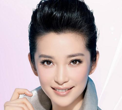 2022 New Year Red Carpet: Zhang Yuqi changed her face and couldn't ...