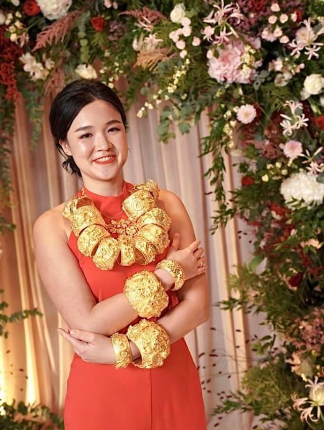 Xue Zhilun's daughter got married, and it was too expensive to wear 7 ...