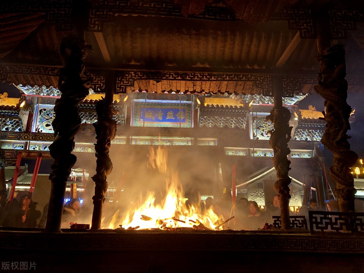 There is Yan Ruyu in the book, and the protection of Yan Ruyu by the ...