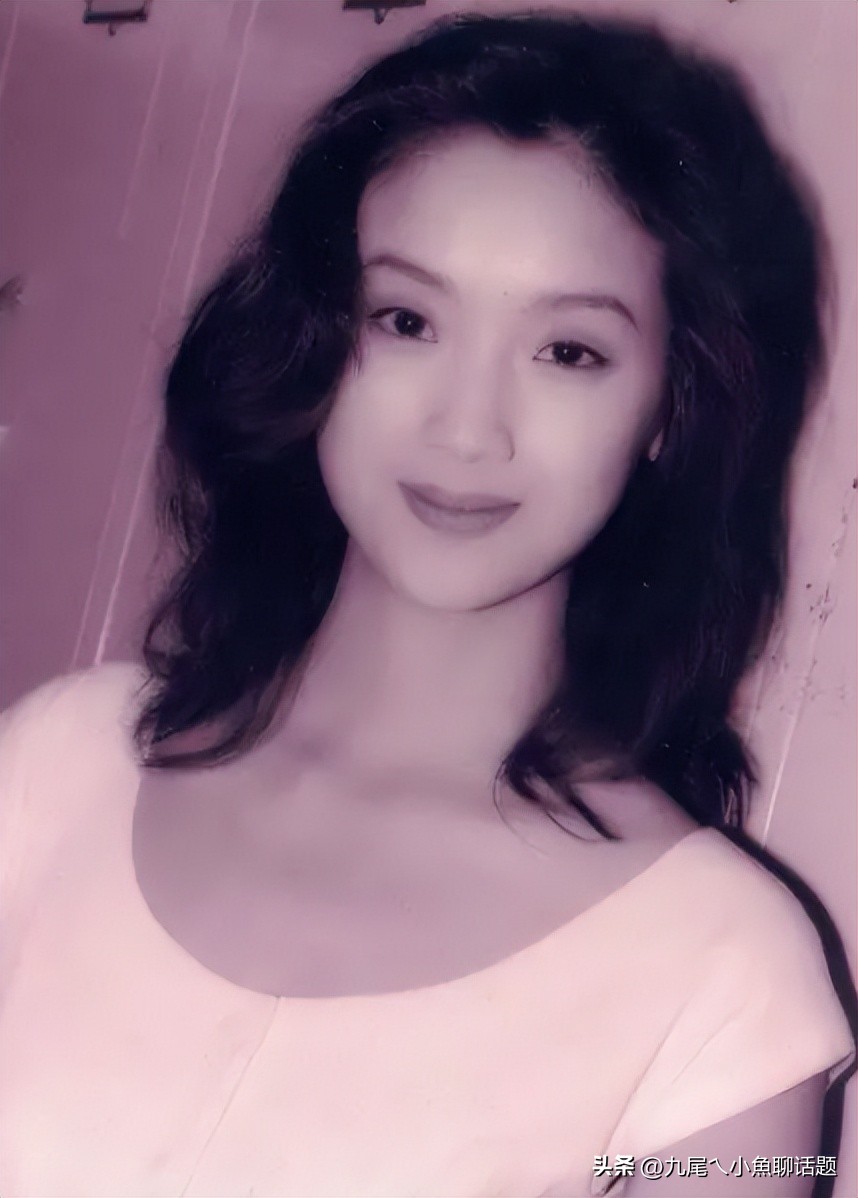 "Wu Qianlian"~ Qianying is leisurely and elegant like a lotus, with ...
