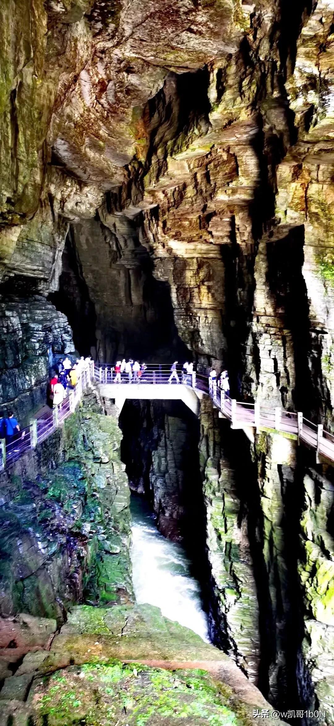 Kai Ge's Journey to the World of Grace: Tenglong Cave, the largest cave ...