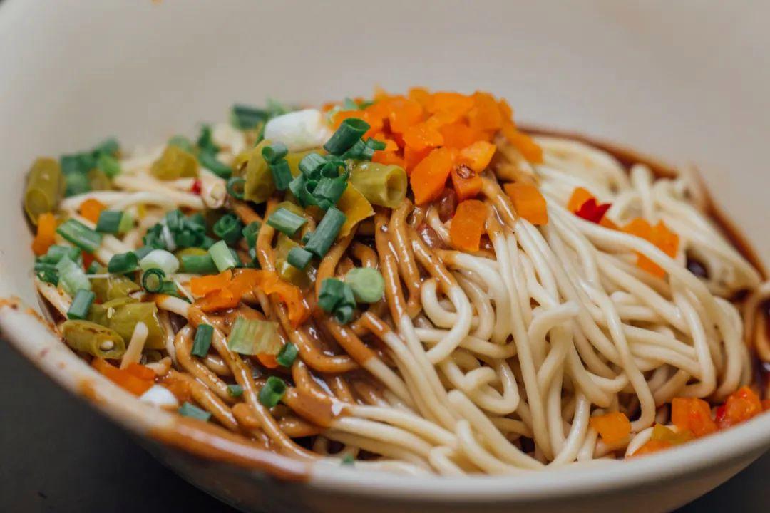 How to make hot and dry noodles is delicious and simple, home-cooked ...