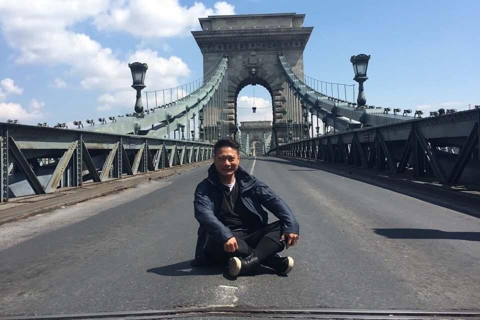 Actor Qian Jiale fights each other on the street, the team: Brother ...