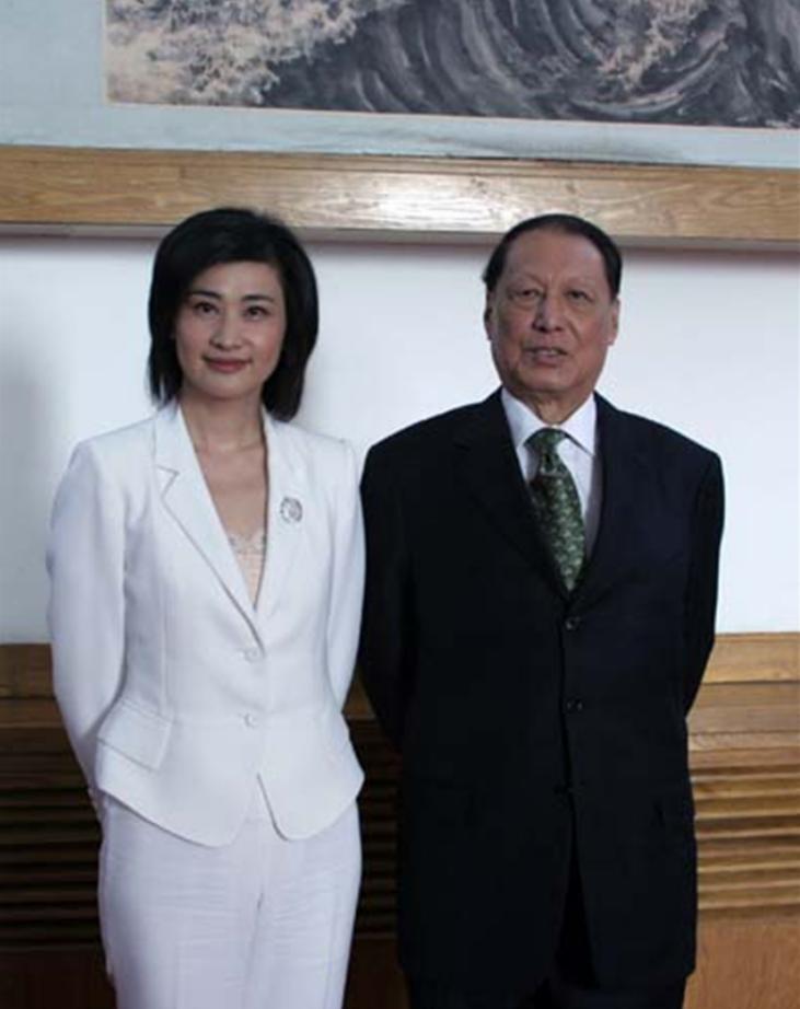 Host Wu Xiaoli: Married to a husband who is 25 years older, and was ...