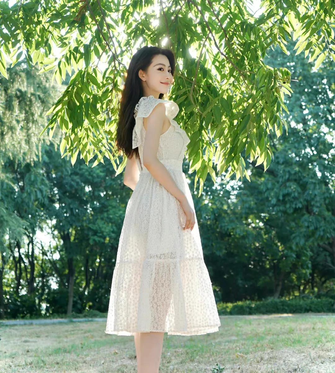 Beauty actress Bi Hui - iNEWS