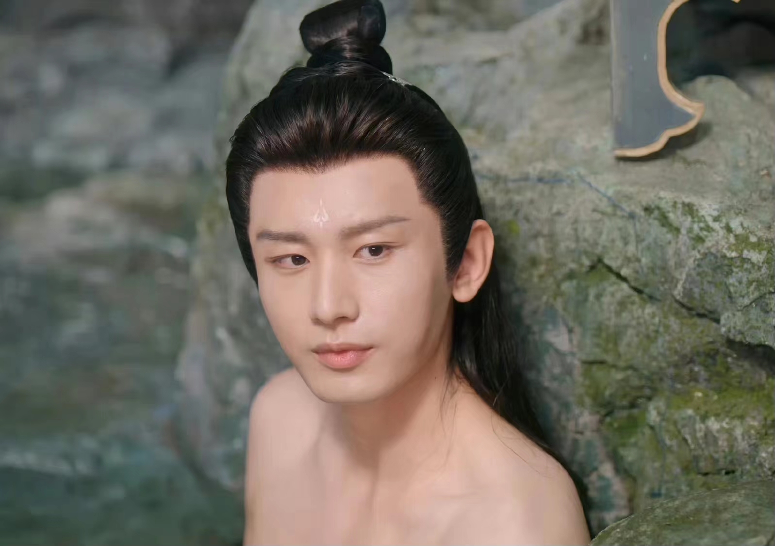 Also played "Injured Abdominal Muscles", comparing Gong Jun and Cheng ...