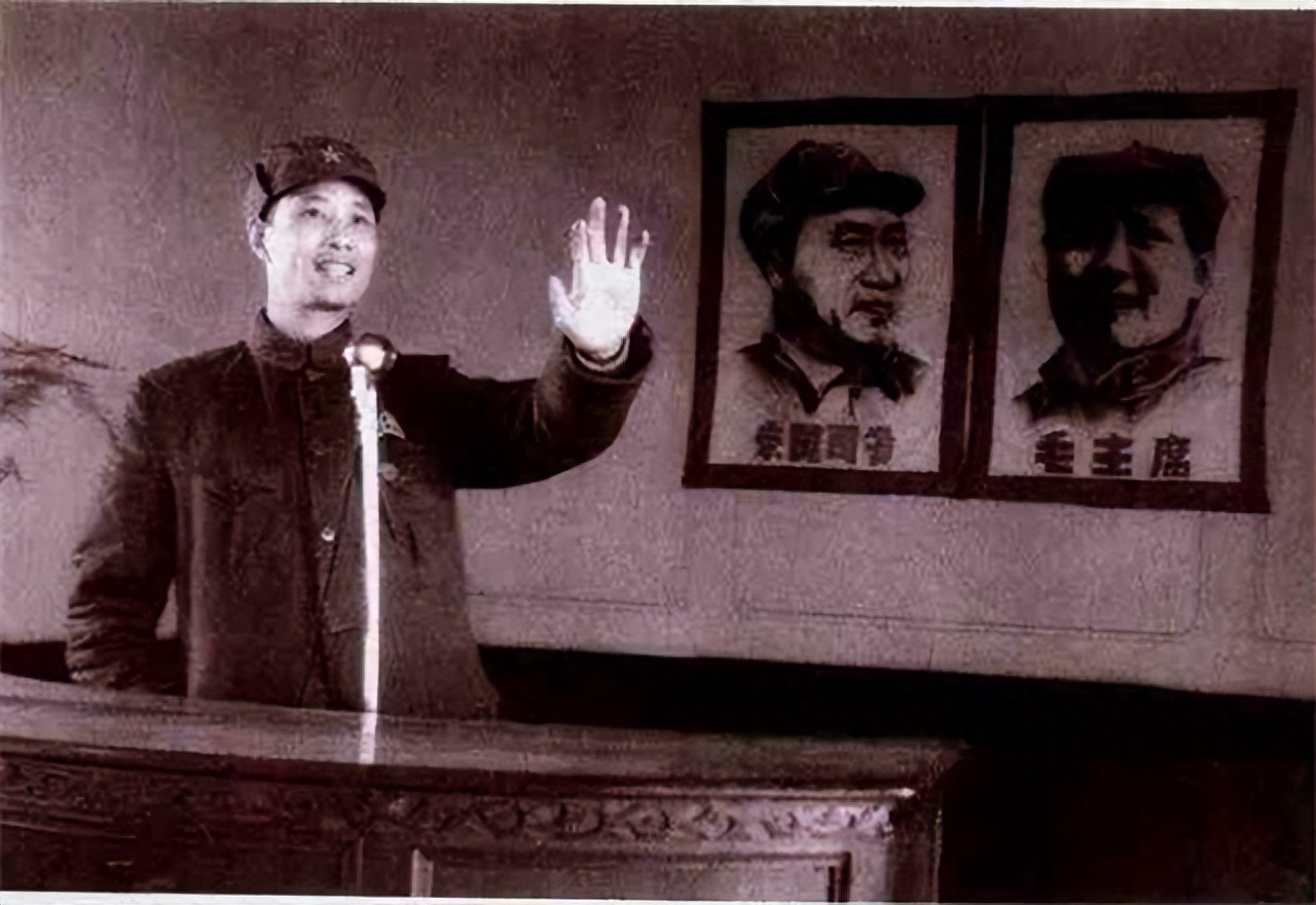 In 1992, Deng Xiaoping took Zhang Zhen's hand and told him: We must ...