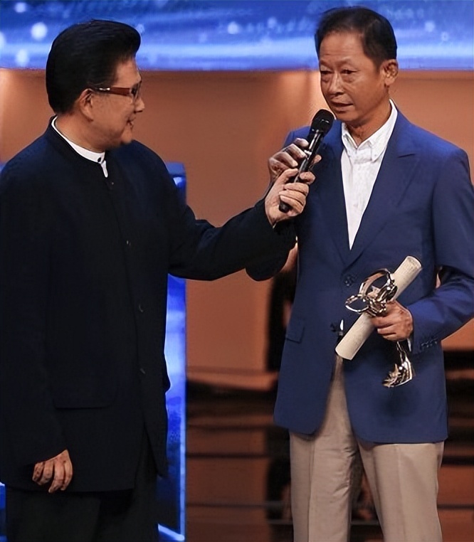 This time, the 57-year-old Wang Zhiwen made the world look at him with ...