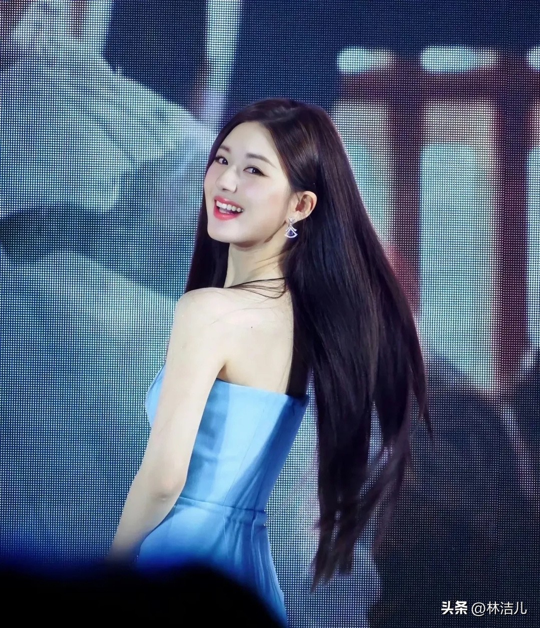 Do female stars rely on drinking for whitening? Zhao Lusi and Zhang ...