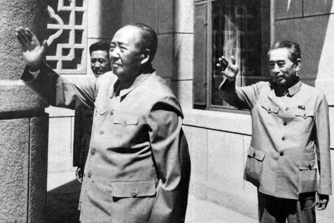 In 1961, Premier Zhou tried hard to persuade the great man, which led ...