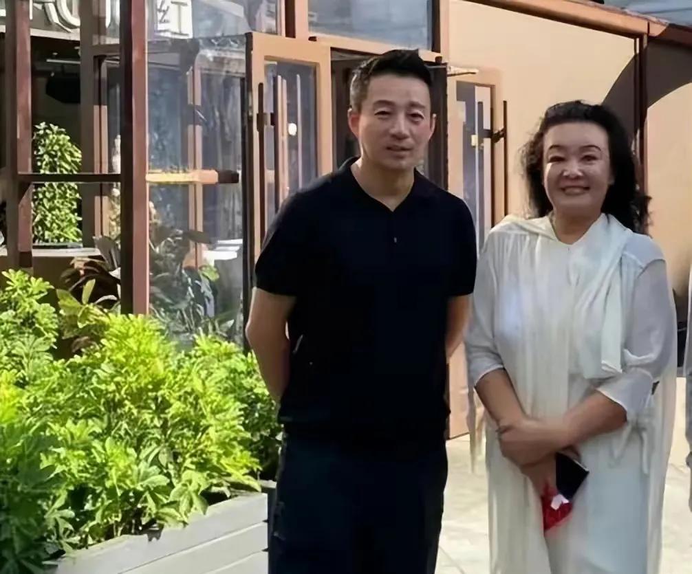 It was exposed that the education of Big S failed, Wang Xiyue's recent photos lack innocence and ...