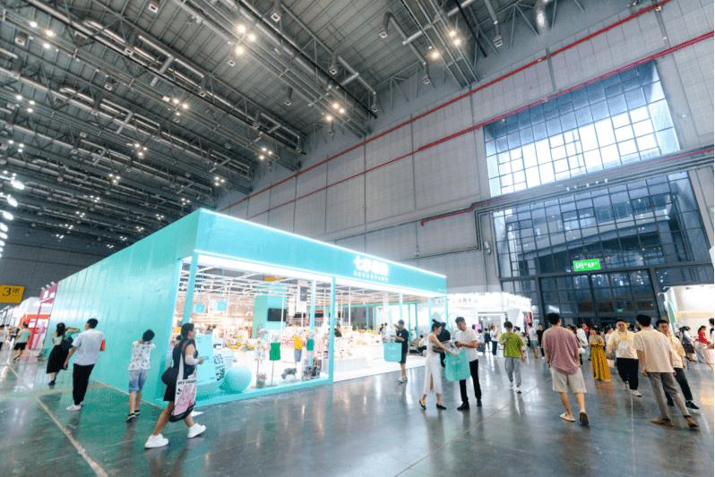 The new retail model of "Chinese children's clothing + life department ...