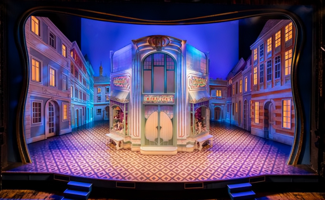 The stage of the musical "She loves me" is romantic and nostalgic - iNEWS