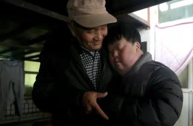 Zhouzhou, who doesn't understand music but is known as a "genius conductor", how was his life ...