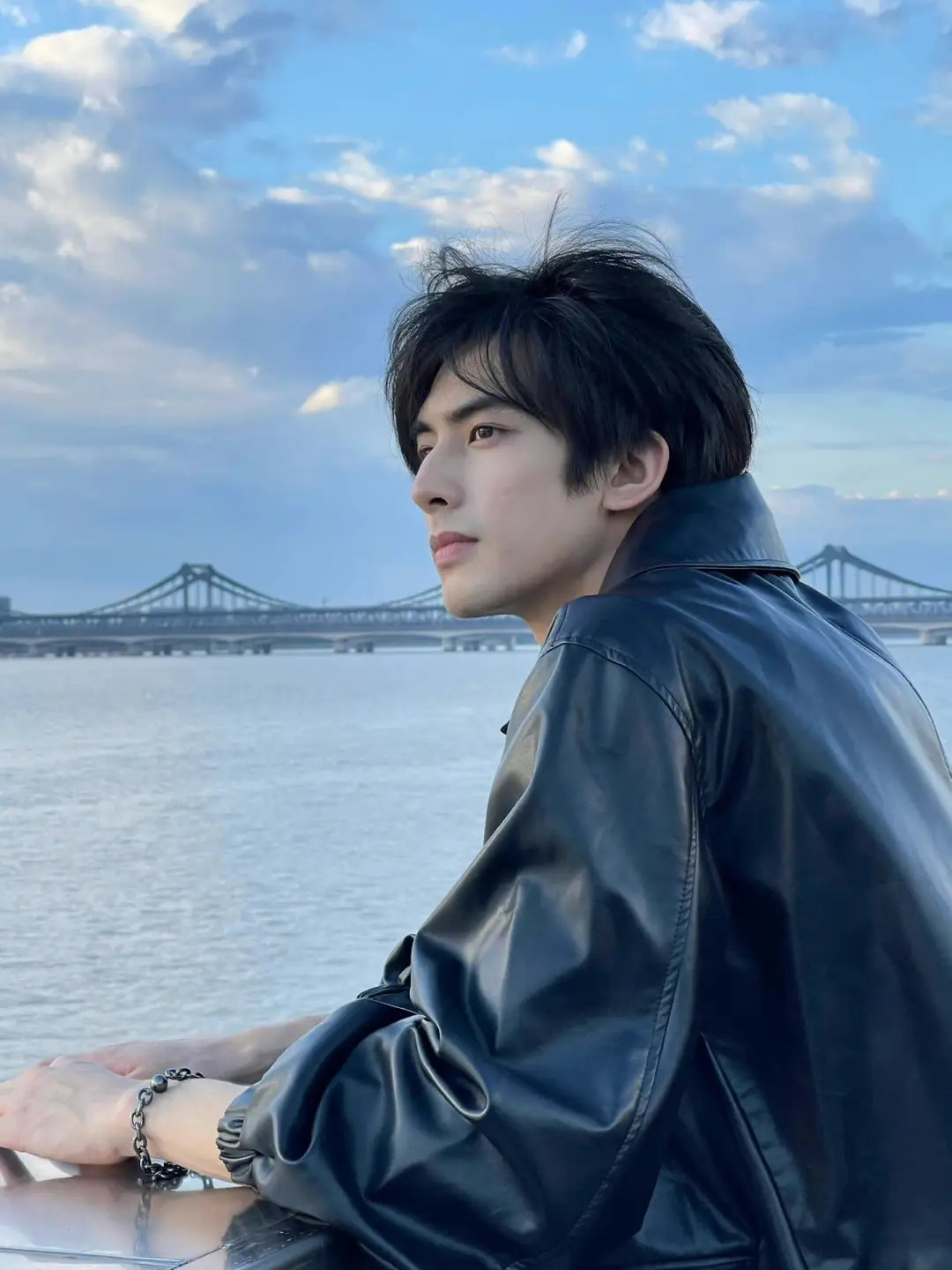 In love: Song Weilong and Chen Qianyu went back to the hotel together, and they collaborated on ...