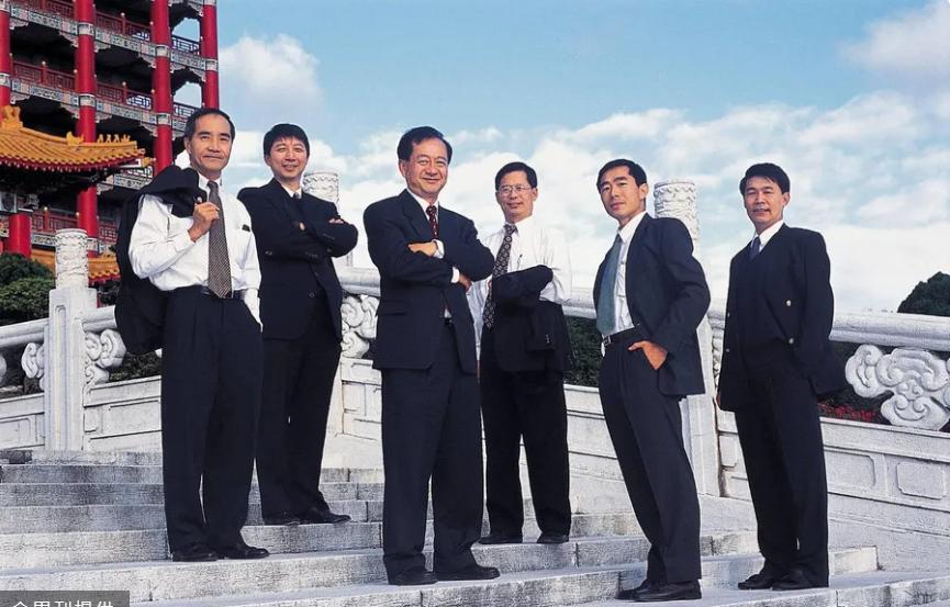 TSMC "R&D Six Knights", 20 years later, the photo will become 4 people...Uncover the story ...