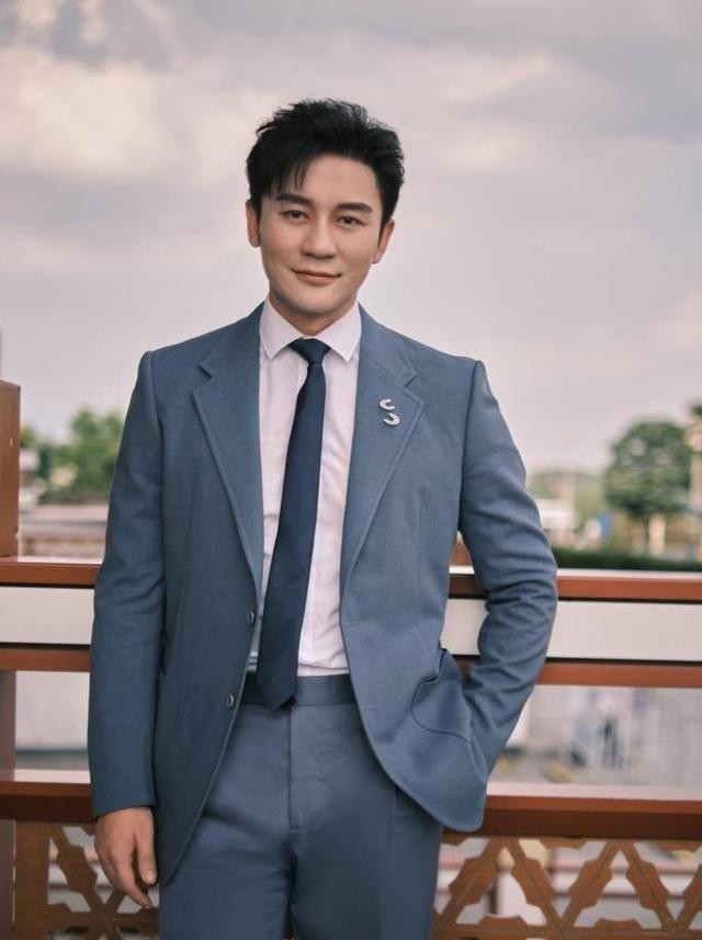 Li Chen, it's too sudden! On September 24, Li Chen, who had been low ...
