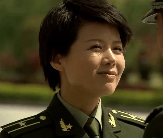 "Military Overlord Flower" Cheng Su - iNEWS