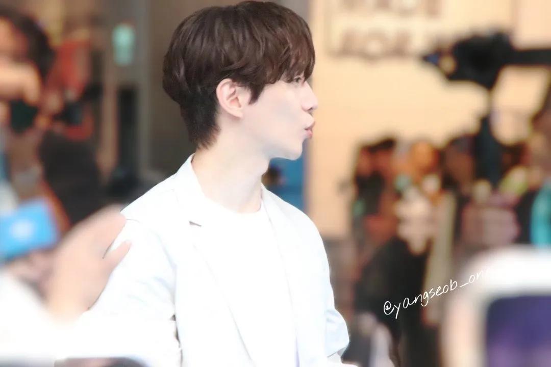 From a Hallyu idol to an international superstar, Li Junhao completed ...