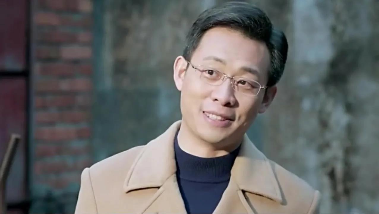 chicken feather - iNEWS