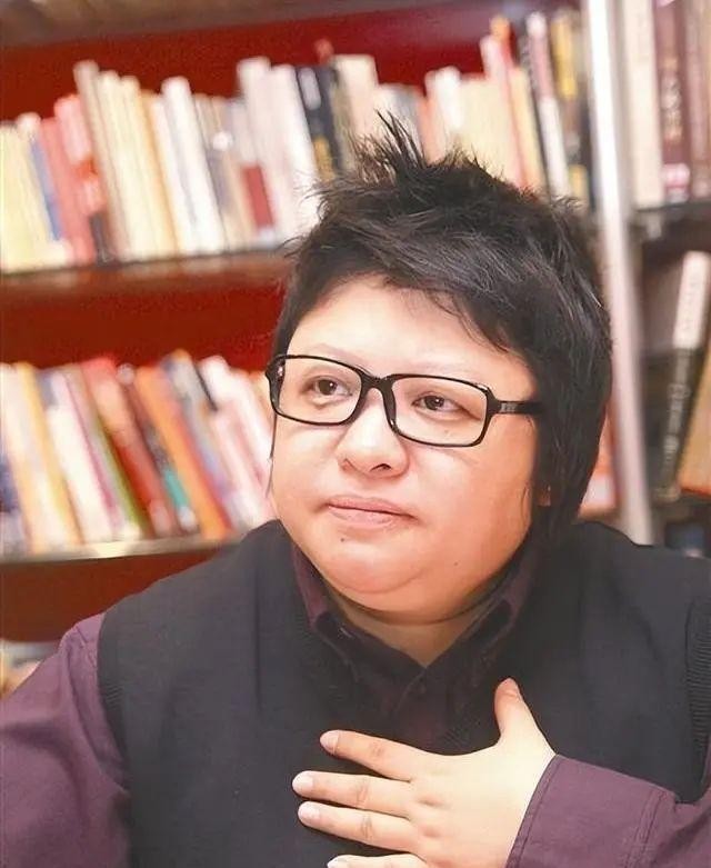 Han Hong was reported by her real name for embezzling donations and ...