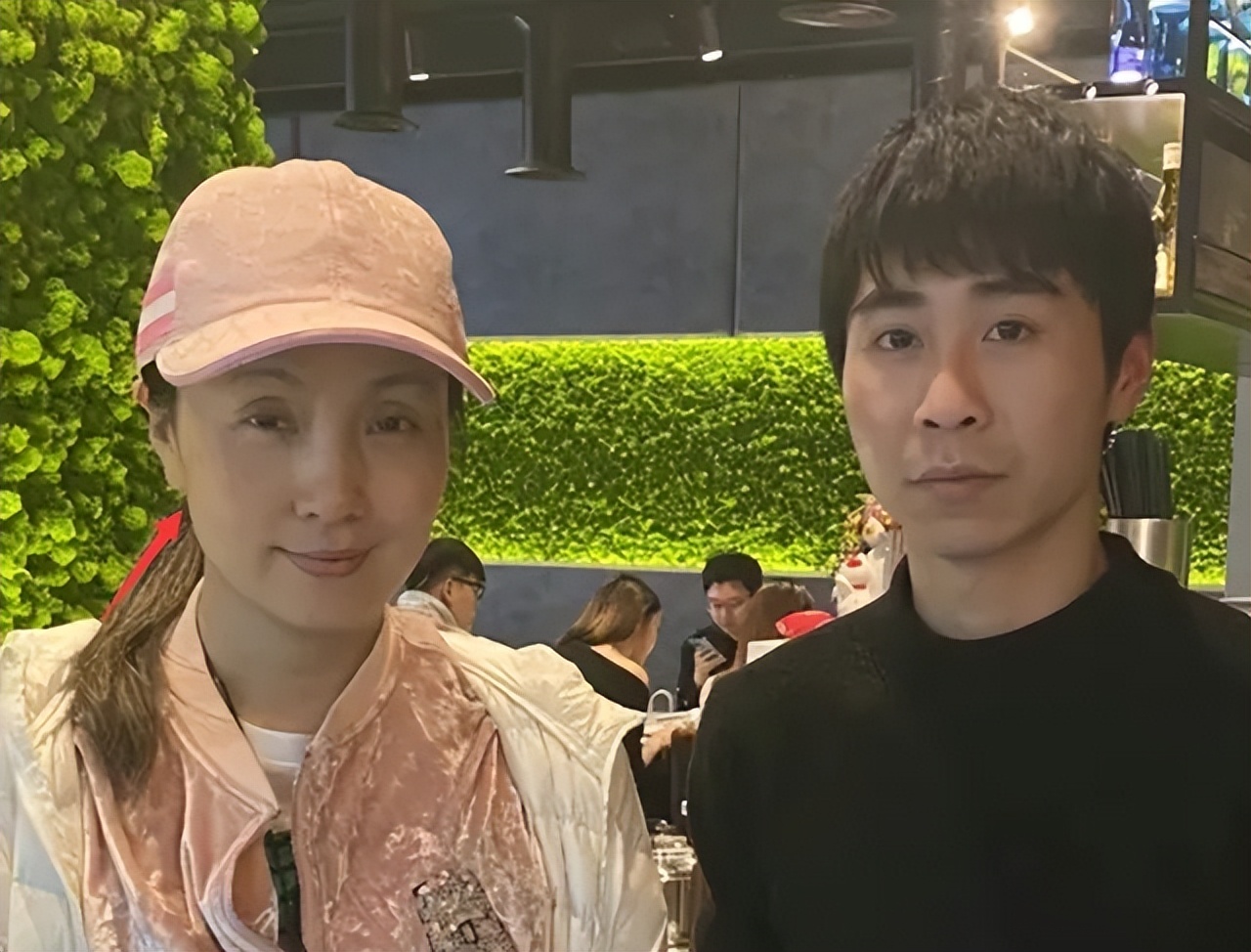 51-year-old Tao Hong appeared in the UK, with a bloated figure showing ...