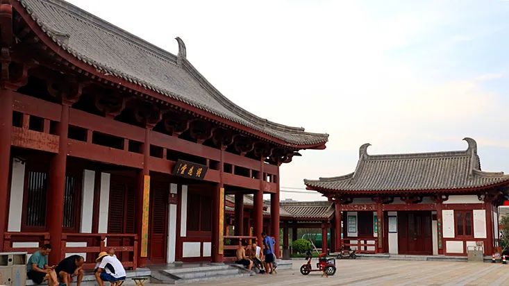 Brothers Su Shi and Su Zhe of the Eight Great Families of the Tang and ...