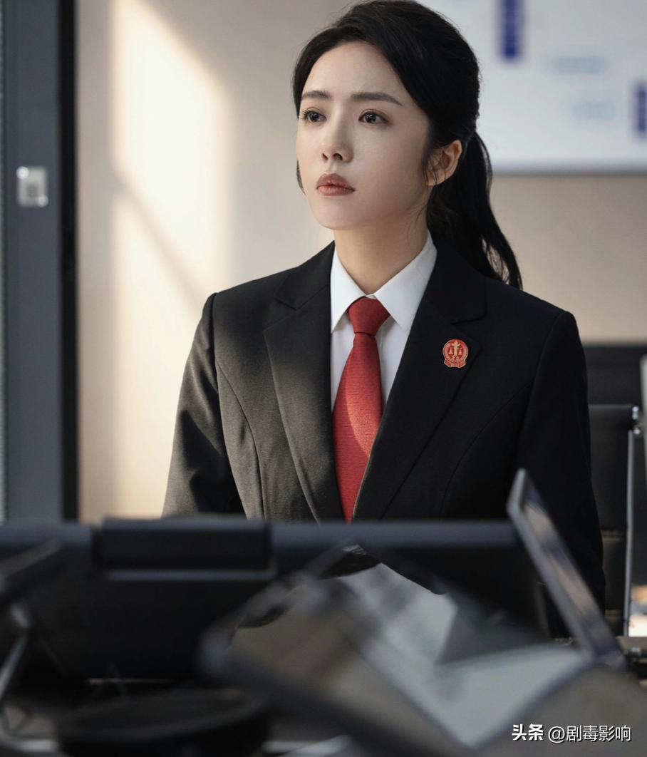 The 4 women in "The Bottom Line", Ye Xin is a "stunned young man", and ...