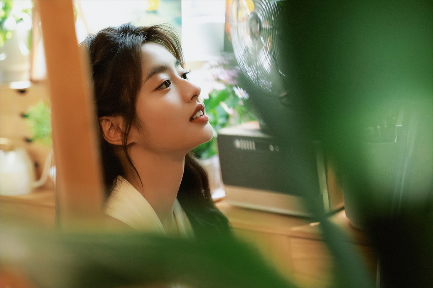 Xu Ruohan's little white dress photo album - iMedia