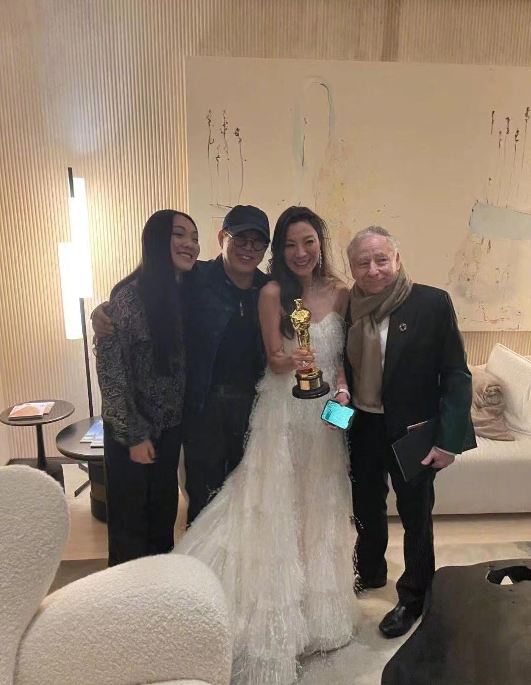 The stars congratulated Michelle Yeoh for winning the Oscar for Best Actress, and Xiang Tai ...