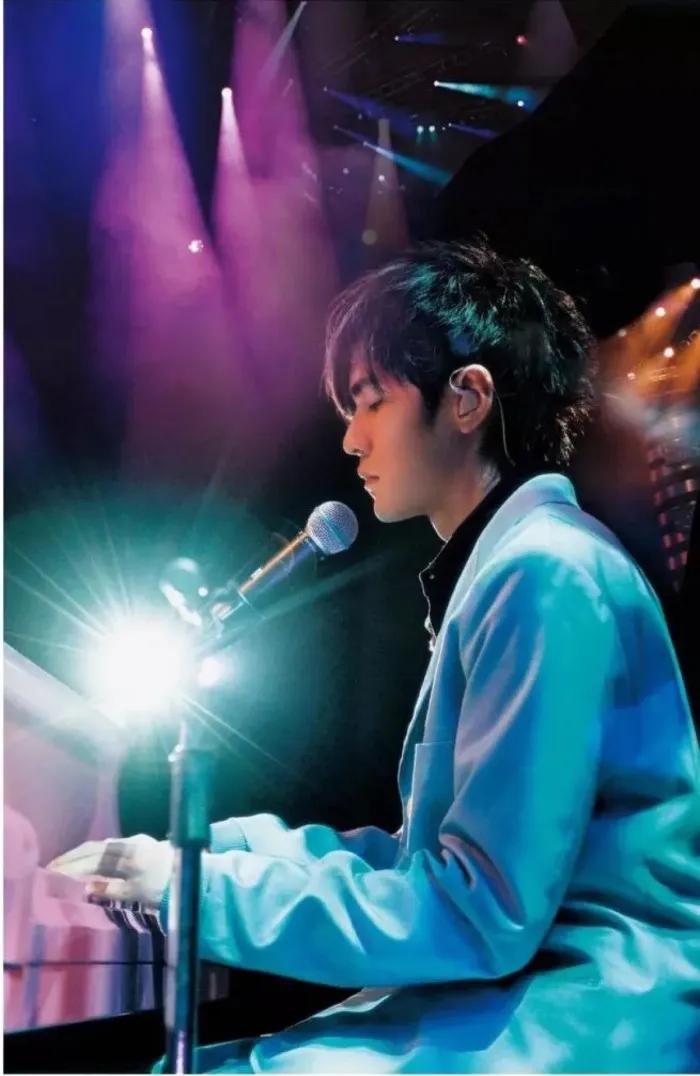 Which singer deserves your attention? Whose songs are good?see if there ...