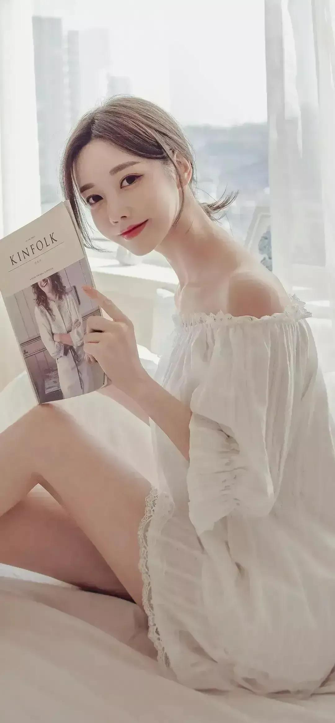 Goddess Sun Yunzhu stunning photo - iNEWS