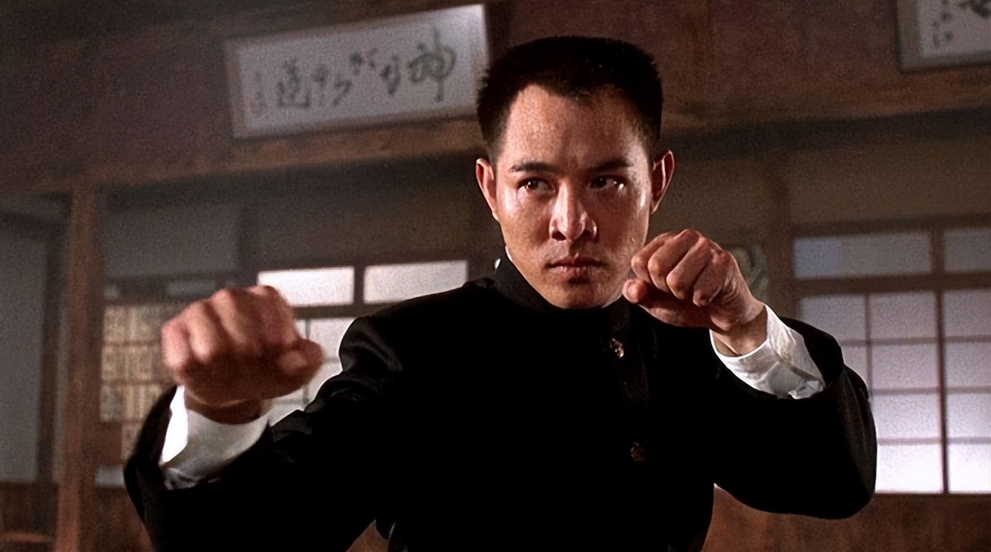 Jet Li posted a recent photo of his wife, 61-year-old Li Zhi is aging ...