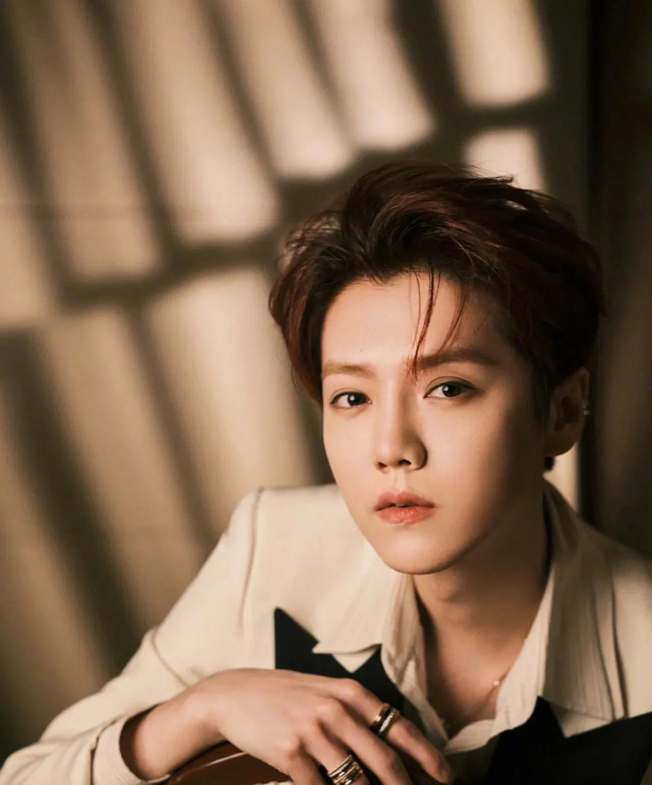 Issue 23‖ Lu Han - iMedia