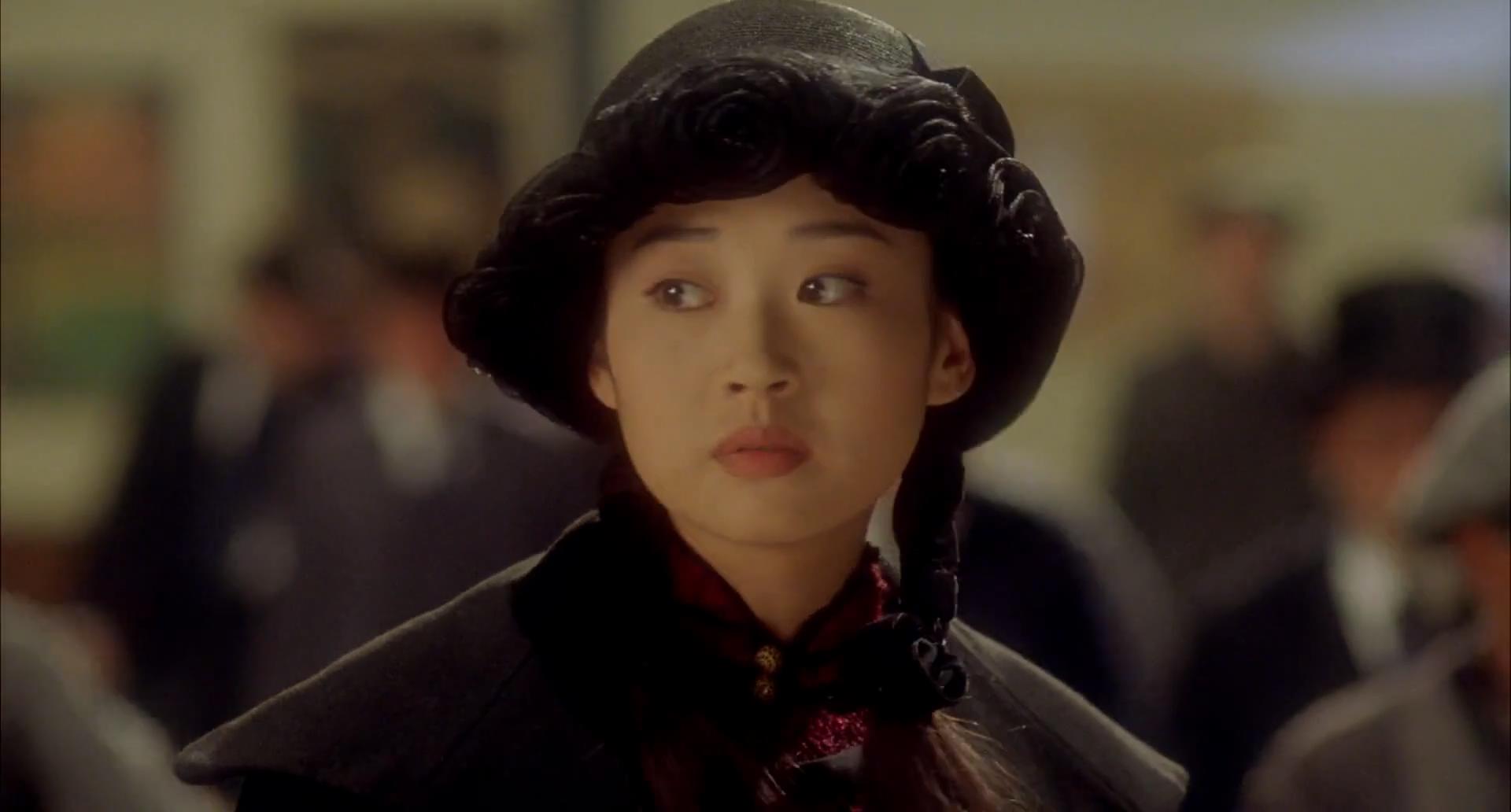 30-year-old Xu Qing partnered with Chen Daoming's classic film to ...