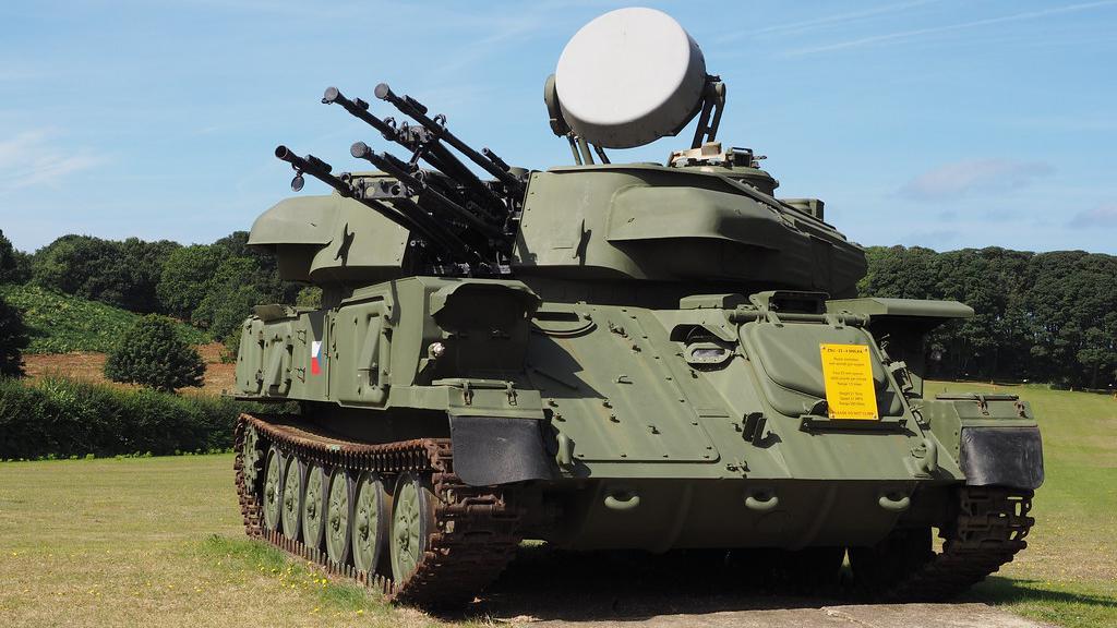 Russian troops attacked by drones!China's SA2 76mm vehicle-mounted anti ...