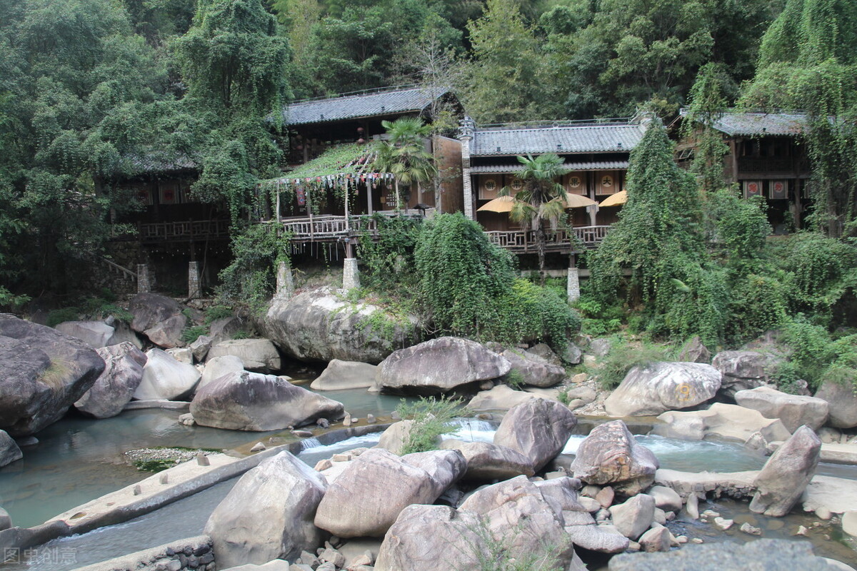 Fantastic martial arts town - Wangxian Valley - iNEWS