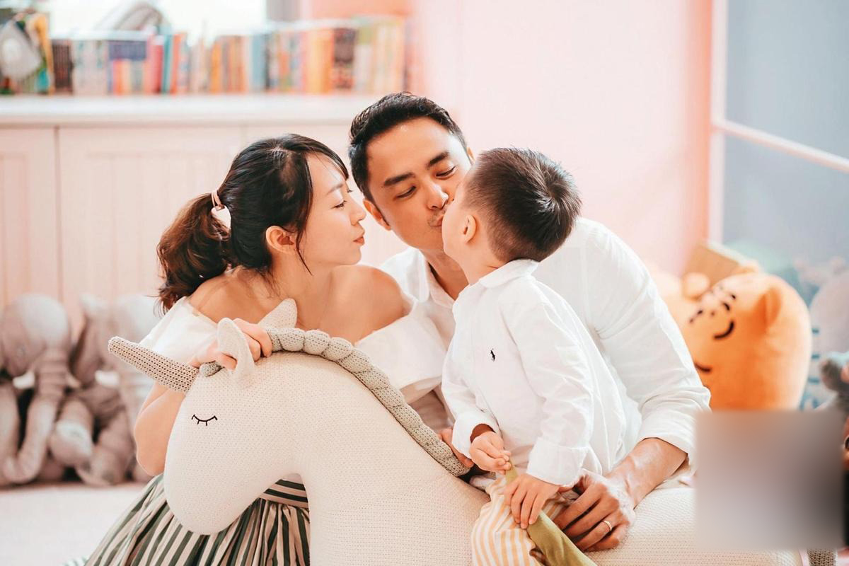Ming Dao became a father again, and held a make-up wedding with his 5 ...