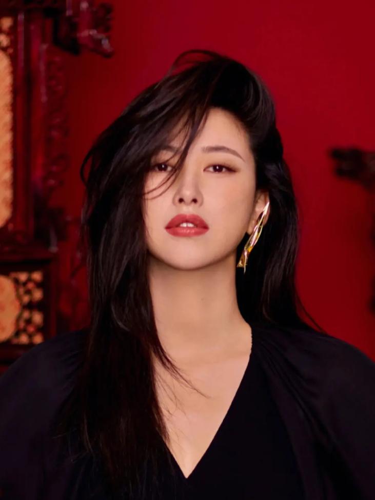Listed among the world's 100 most beautiful faces for 10 consecutive ...