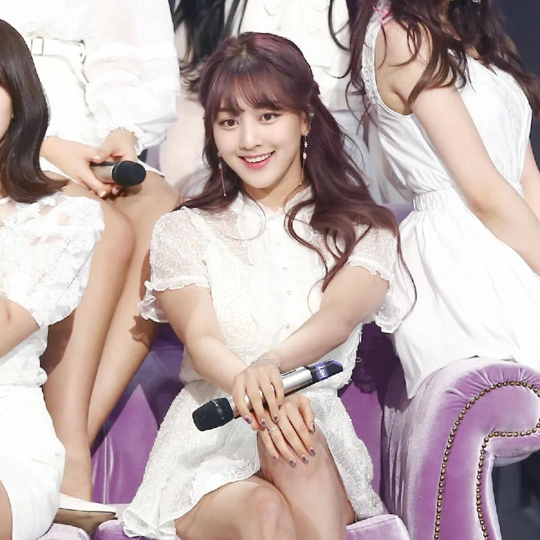 Tie or throw hair?Choose the right hairstyle and have a small v face ...