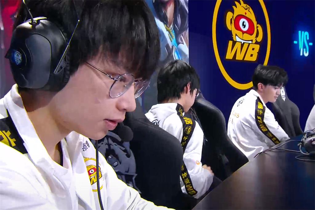 eStar double-killed WB 3 to 2 and scored the first point in Group S. Qingrong MVP performed well ...