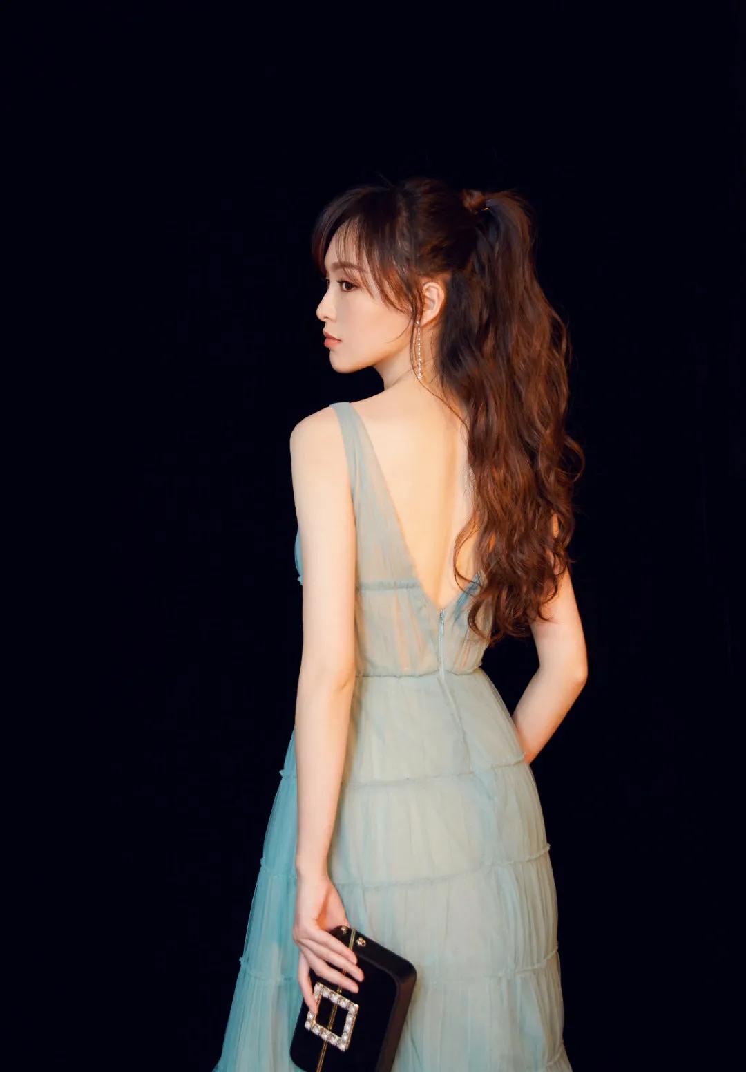 Intellectual Beauty Tang Yan - iNEWS