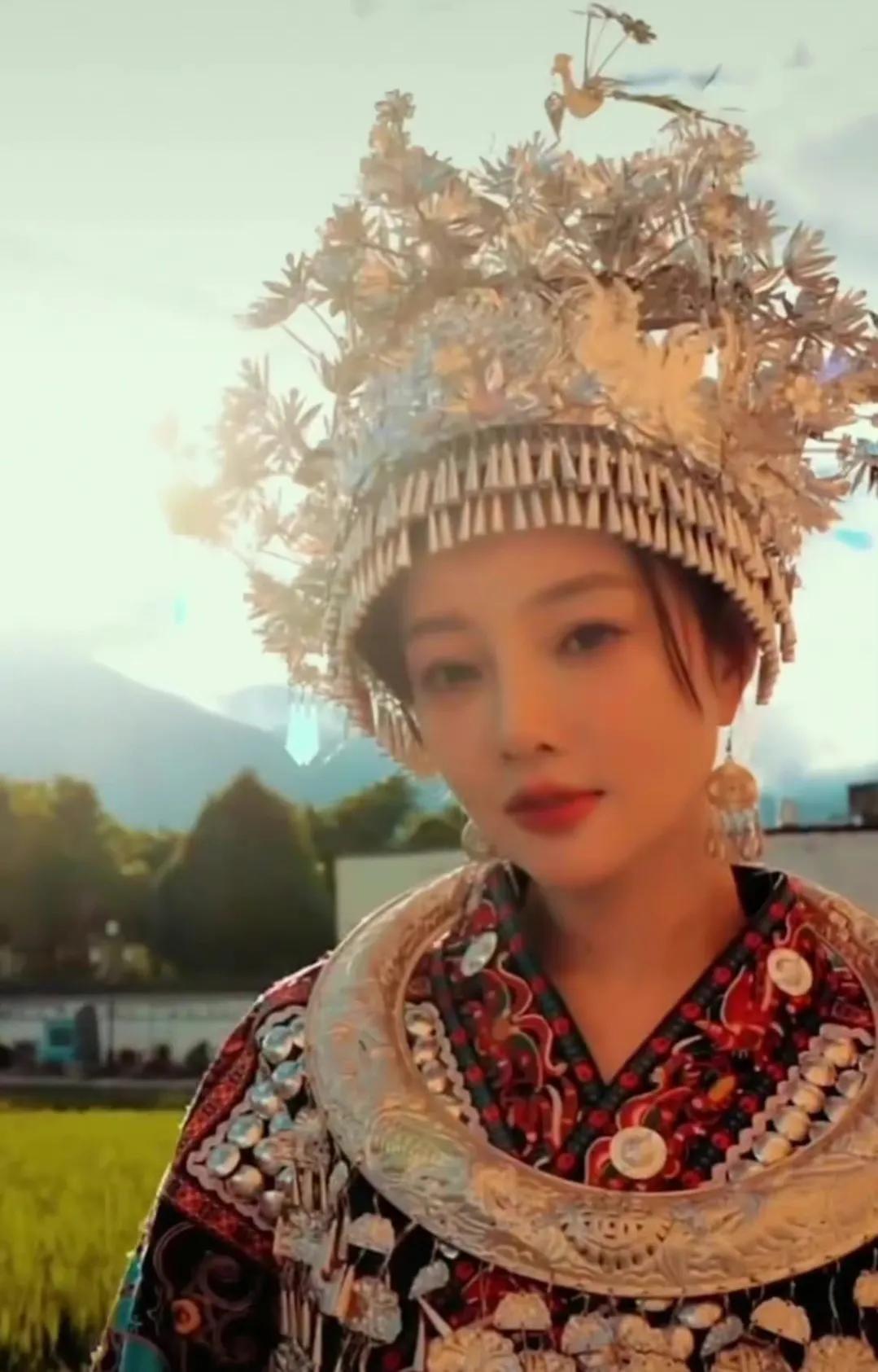 Li Xiaolu's beautiful Miaojiang girl photo sharing - iNEWS