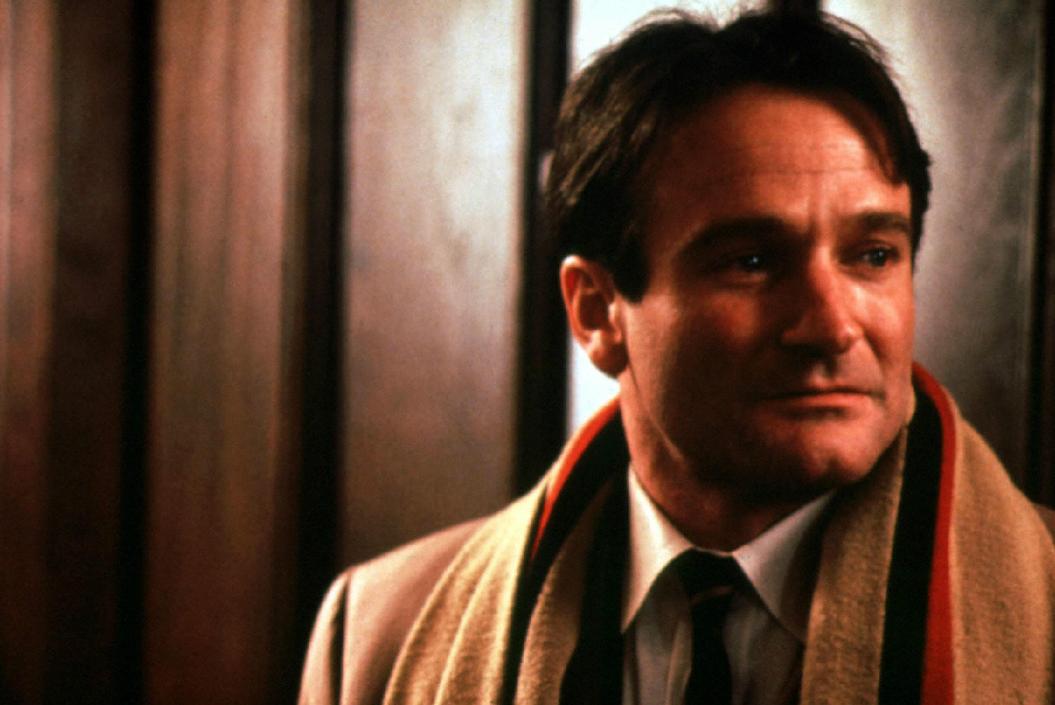 "Dead Poets Society" students stand proudly on their desks, this is a ...