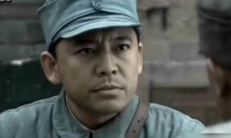 He Zhengjun posted old photos in Liangjian Opera, Zhang Kaili was ...