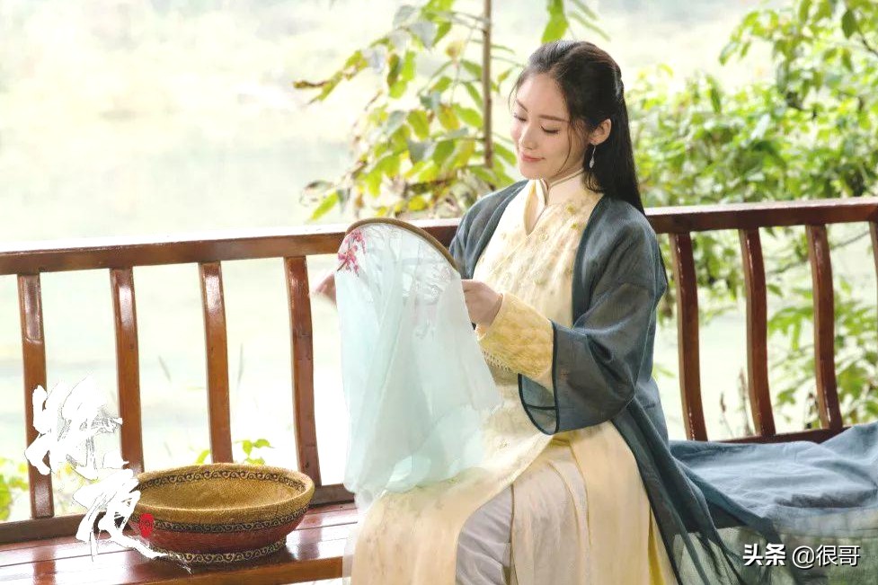 Rong Zixi played Zeng Shan in "The World". Why did she come out of the ...