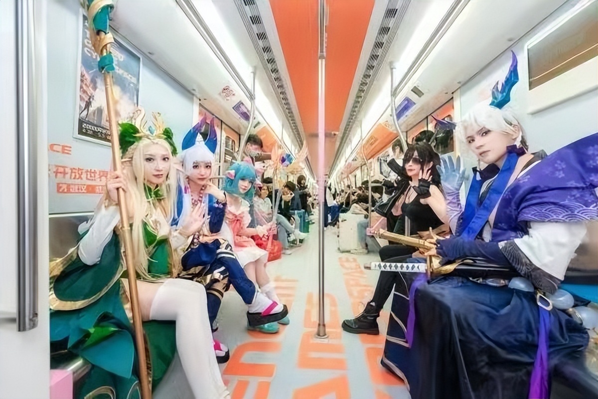 "NPC" parade in Wuhan! Bring game characters into reality and show the ...