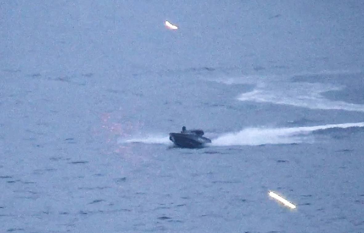 Ukrainian unmanned boats attacked Russian warships and deliberately ...