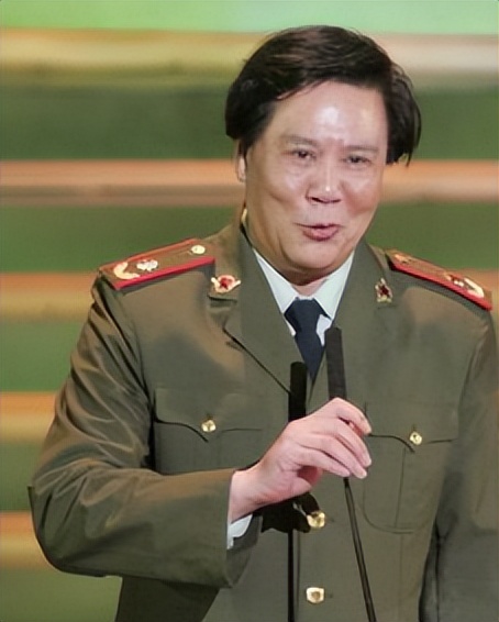 In 1989, when Gu Yue was invited to attend a state banquet, a general ...